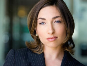 Bio - Naomi Grossman